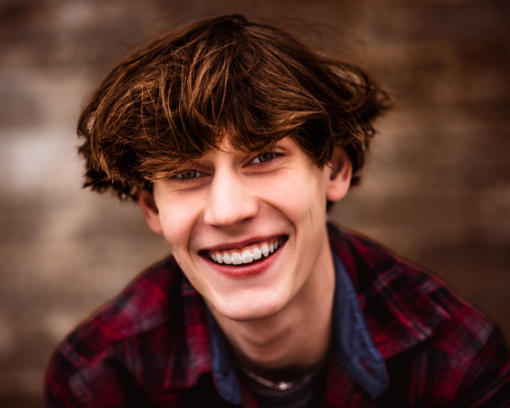 A Winter Senior Session at Harlinsdale Farms - Crystal Freemon Photography