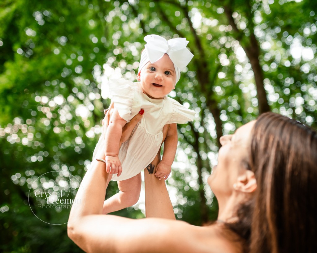 A Sweet Summer Evening with Mom and Baby - Crystal Freemon Photography